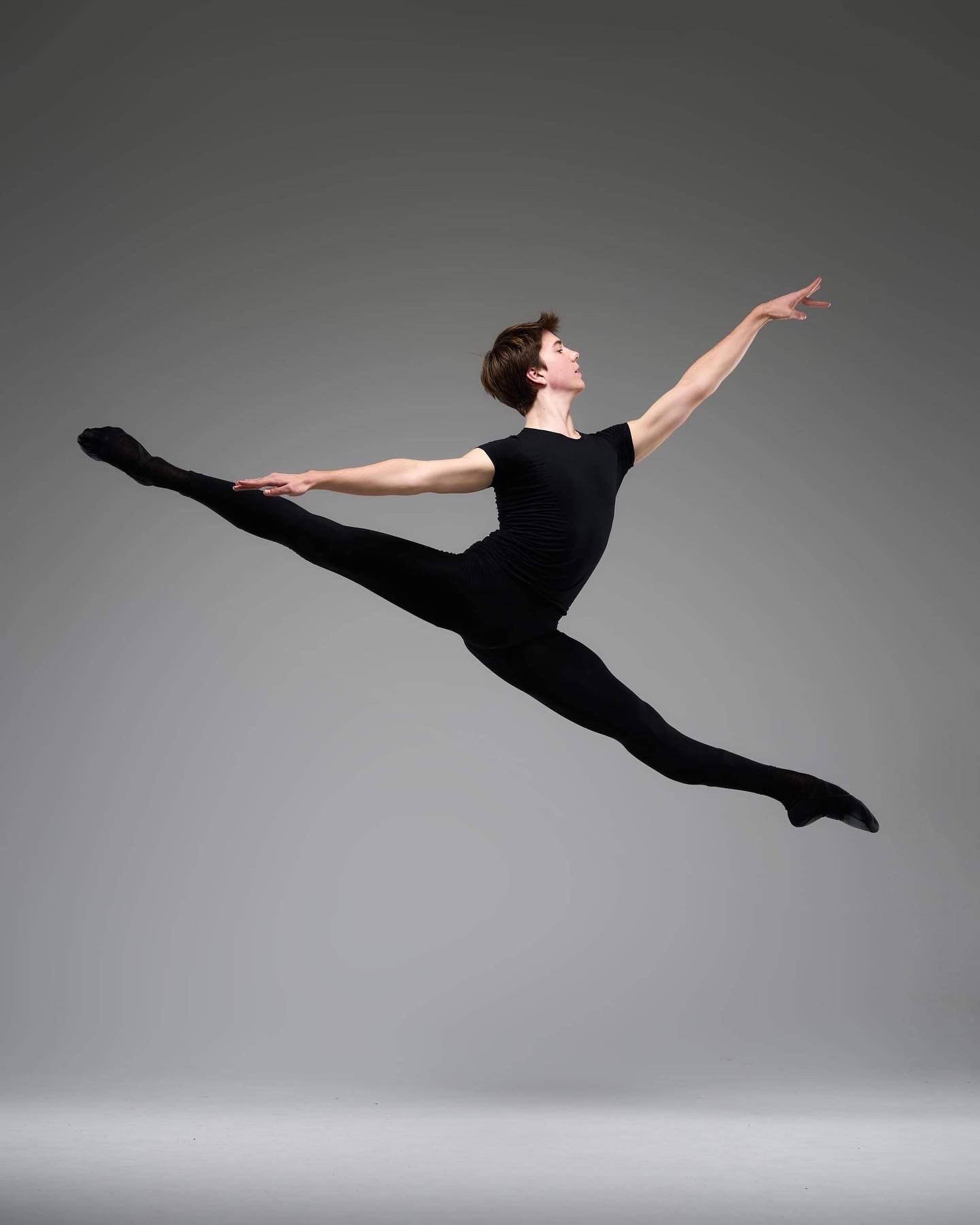 Harry Ashton-Ireland – Dutch National Ballet Academy – Western Springs ...
